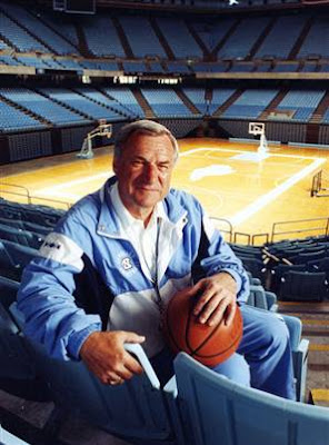 HOOP THOUGHTS: DEAN SMITH ON TEAMWORK AND UNSELFISHNESS