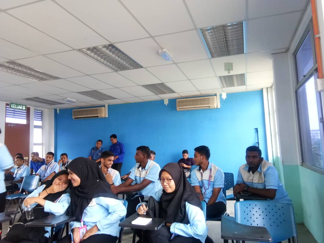 SQUAD BADMINTON ILP PERAI: 2019