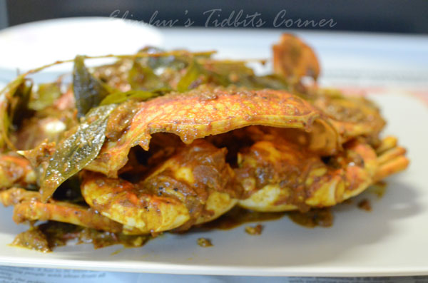Elinluv's Tidbits Corner: Simple Dry Curry Crabs