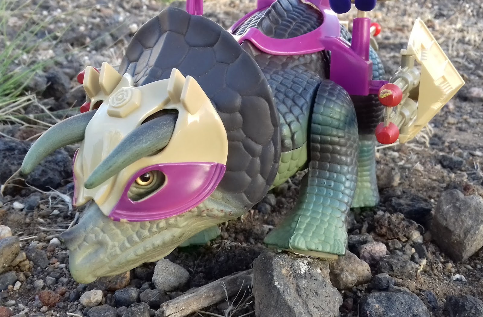 Retro Guido - Tu espacio retro -: Triceratops (Dino Riders)