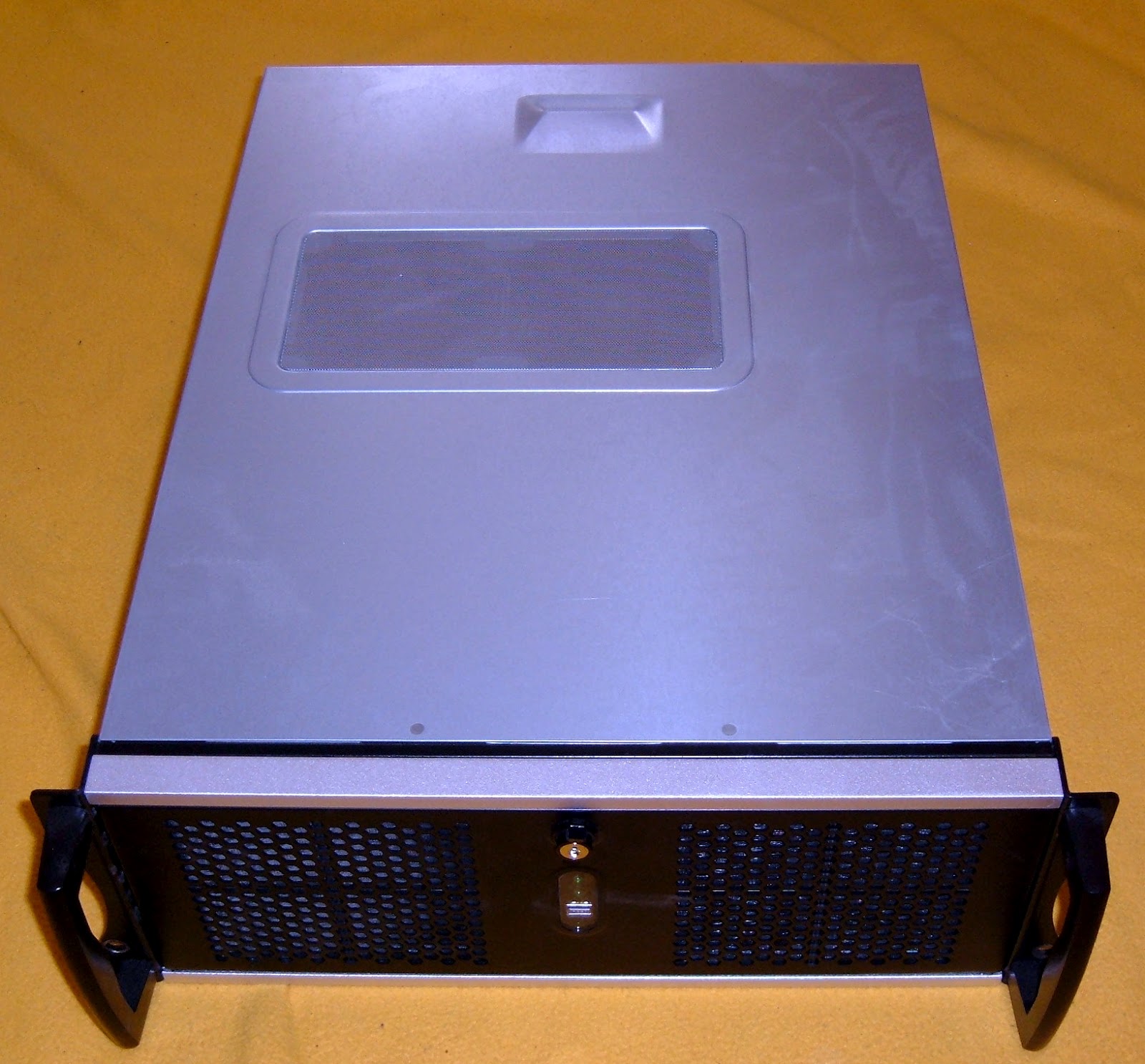 Cryptohaze Blog: Quad-GPU builds with a case: Part 2