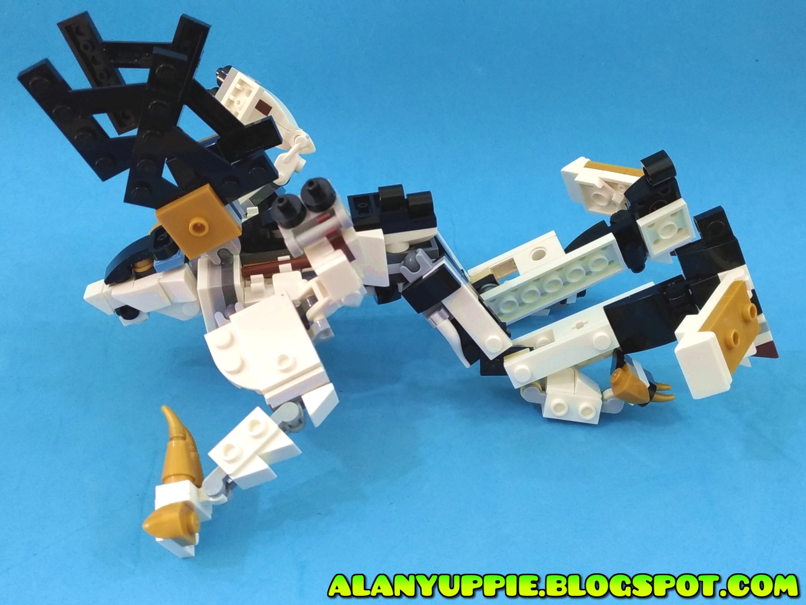 Alanyuppie's LEGO Transformers: Video Tutorial: Transformer White Lion ...