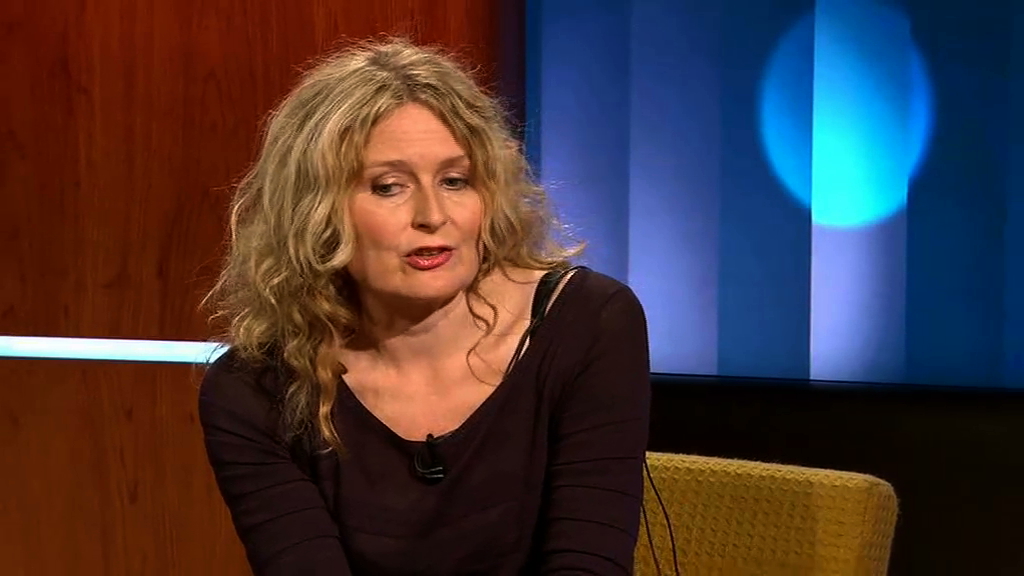 Glamour Capture: The Review Show 13/05/2011