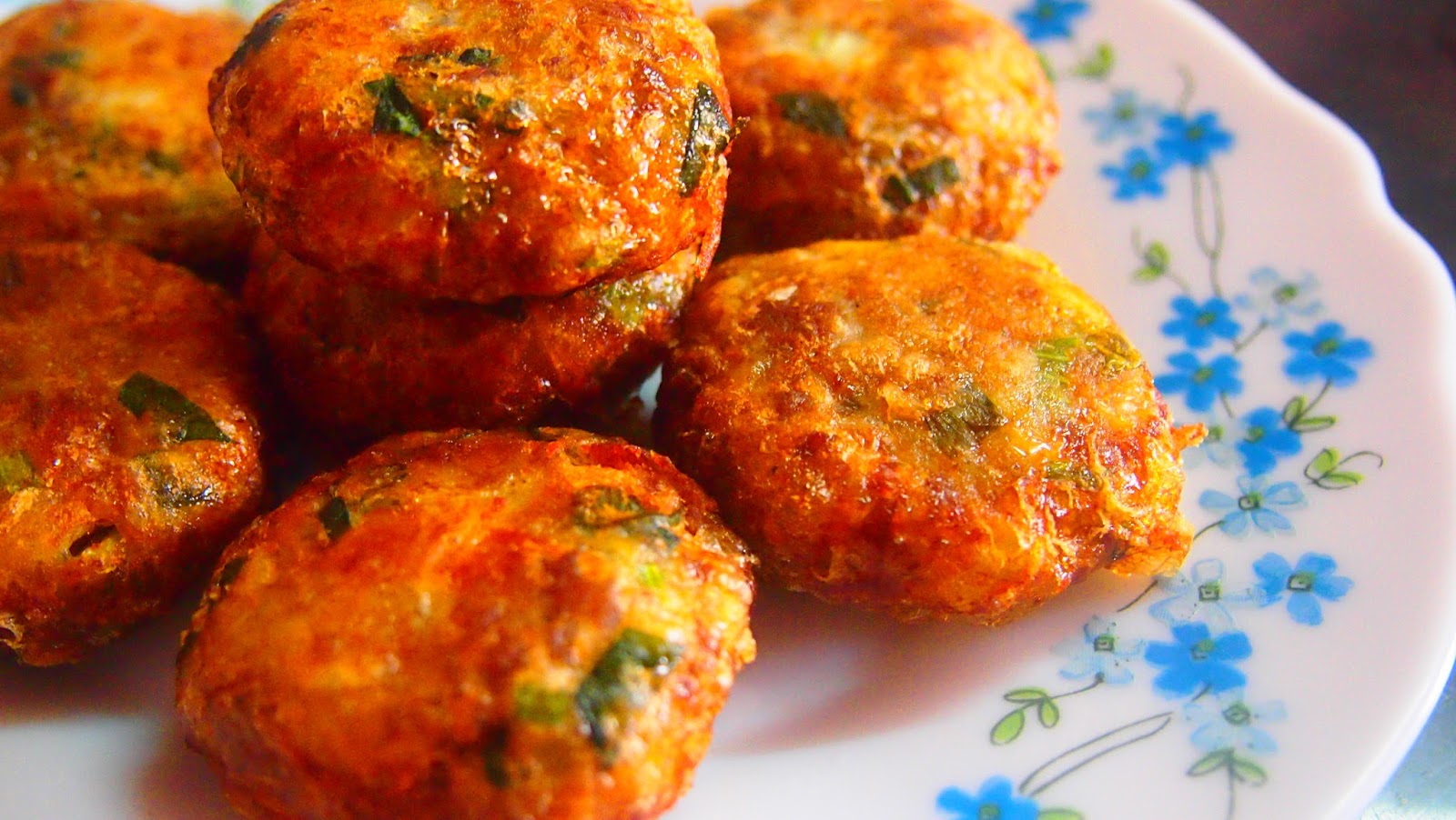 MamaMia Kitchen: BERGEDIL DAGING