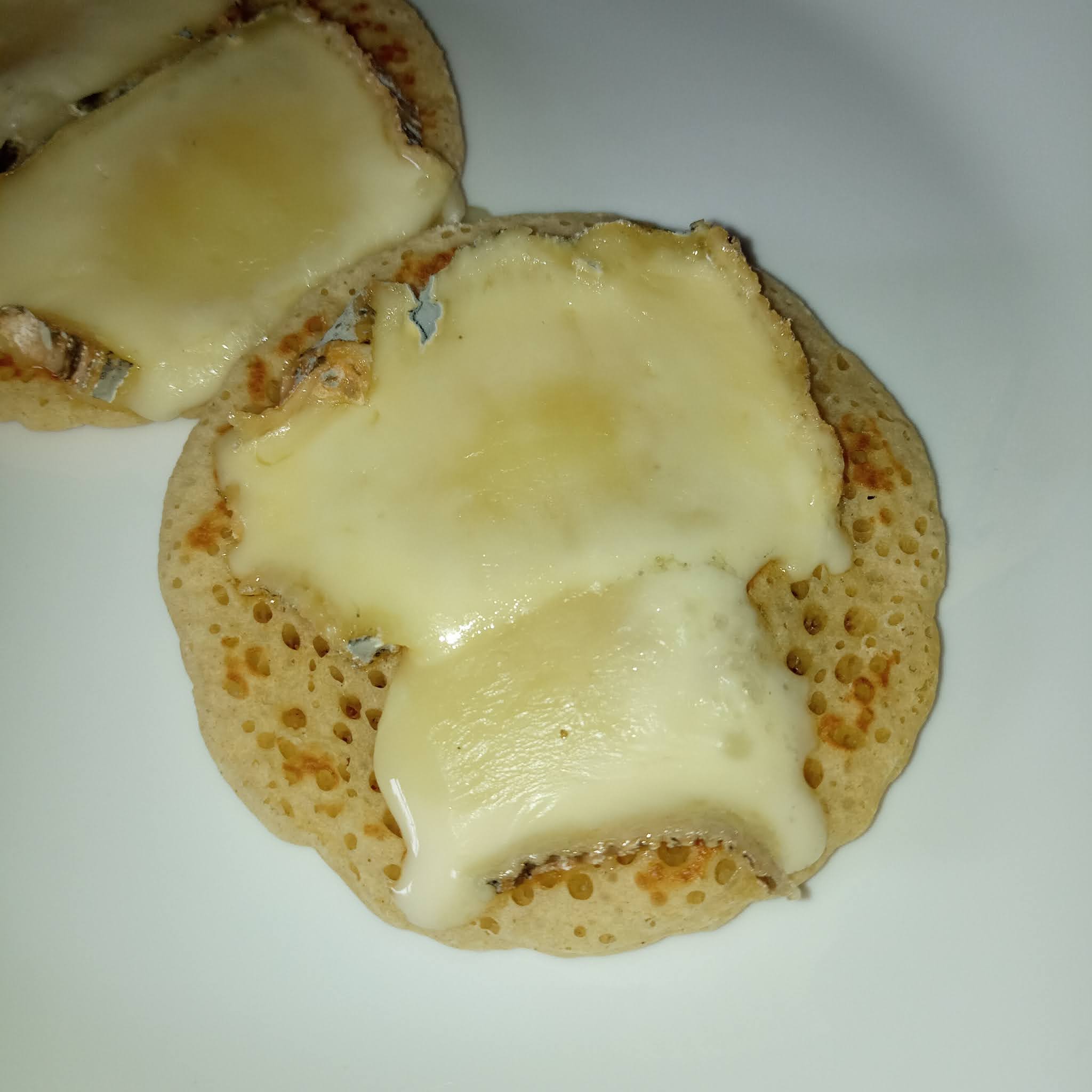 Supersupergirl's Food Reviews: M&S Marks Spencer buttermilk pikelets