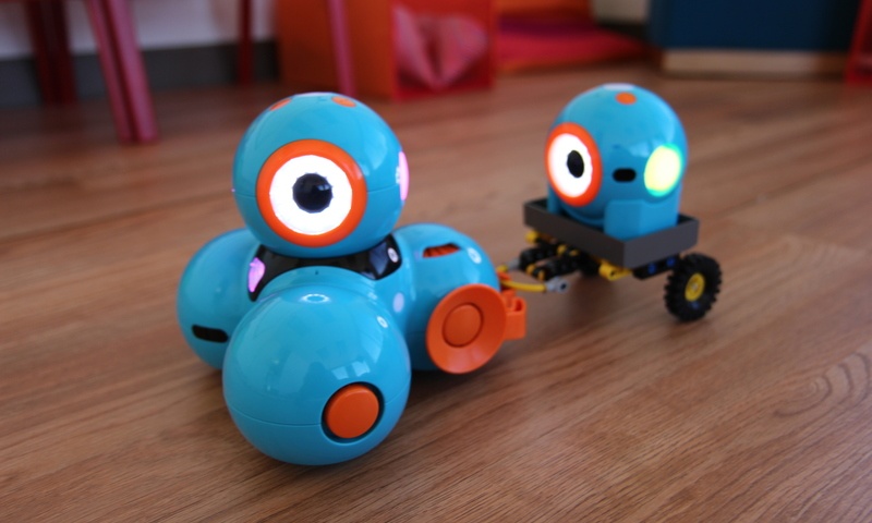 Dot and Cue | Two great programming robots for kids!