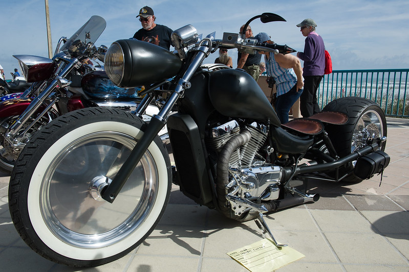 BIKERS/KUSTOM/MEETING/MUSIC....: Bikers & Motorcycles