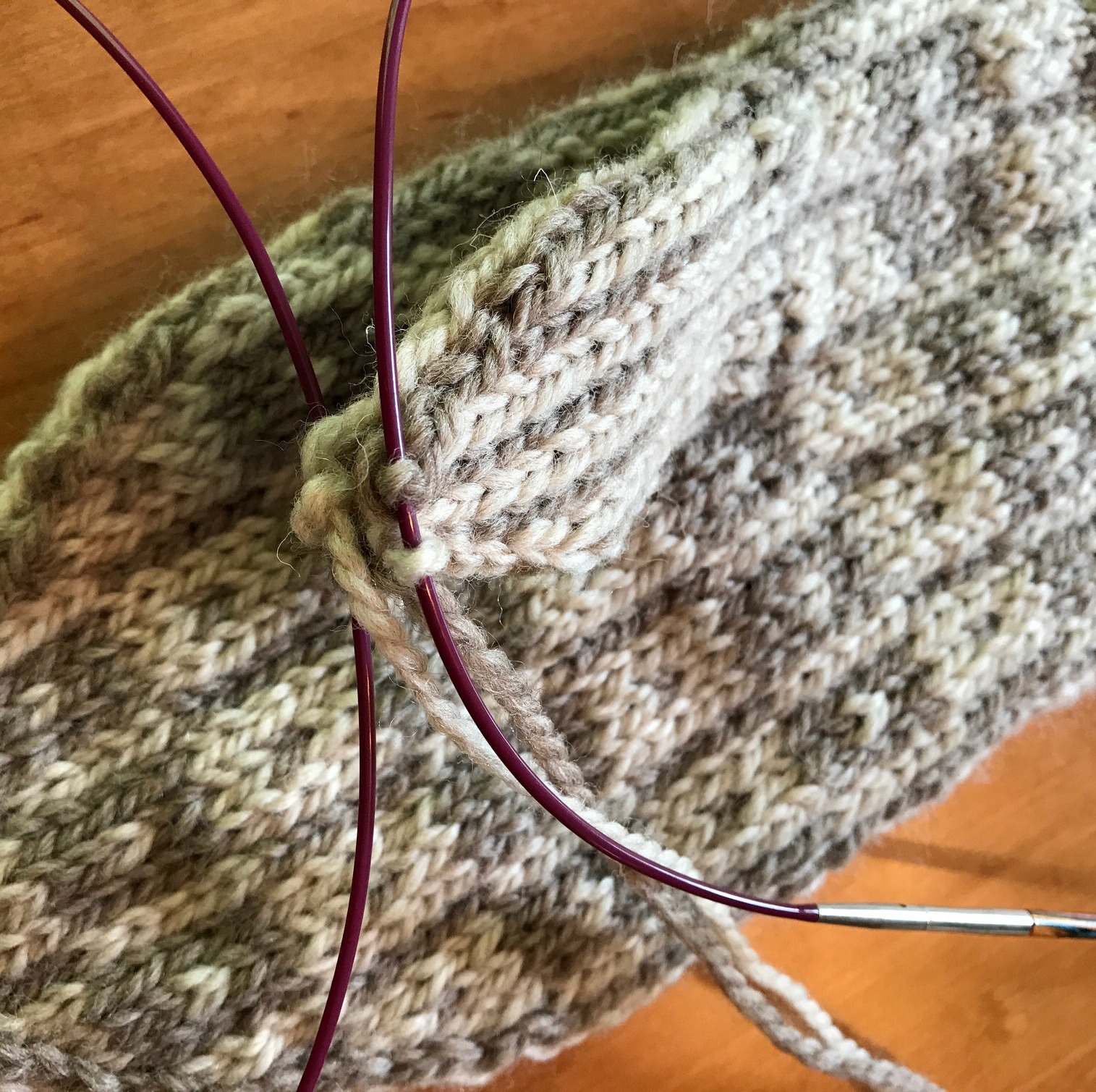 Carolyn Knits: THE THUMB & MORE (Part 3 of 3 - The Afterthought Thumb)