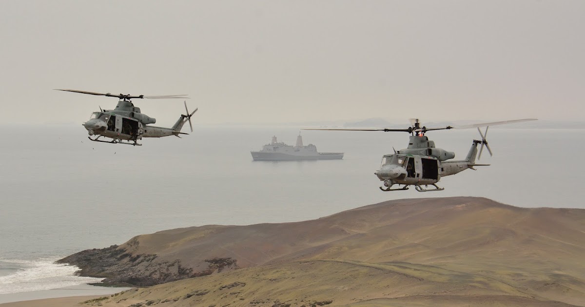 SNAFU!: Peruvian Marine Amphibious Assault Vehicles Land on the Beach ...