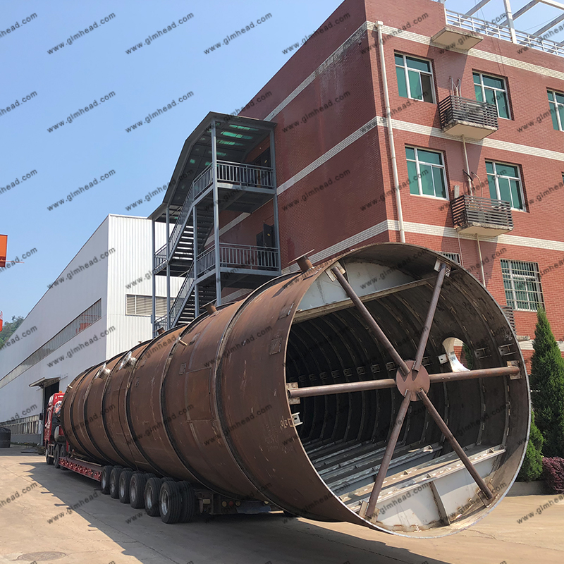 Pipe connector for vertical elliptical tank cover