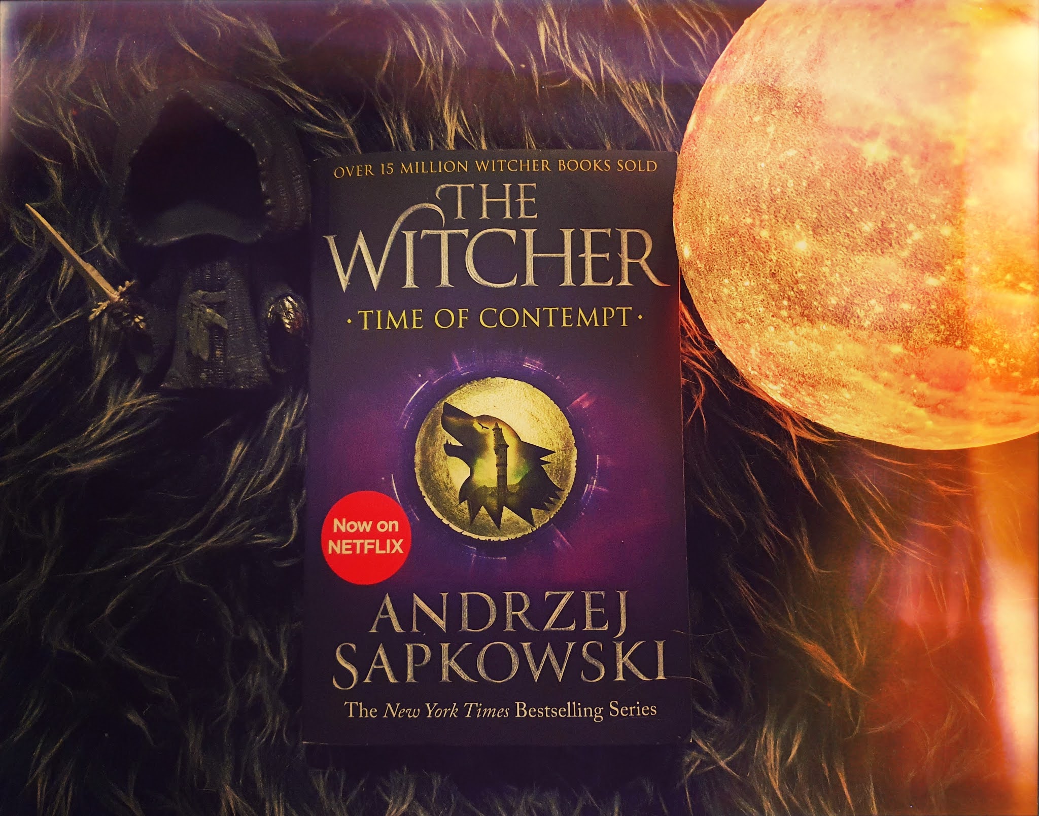 Discovering worlds within books: The Witcher - Time of Contempt