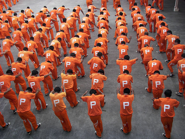 The Dancing Prisoners of the Philippines ~ Kuriositas