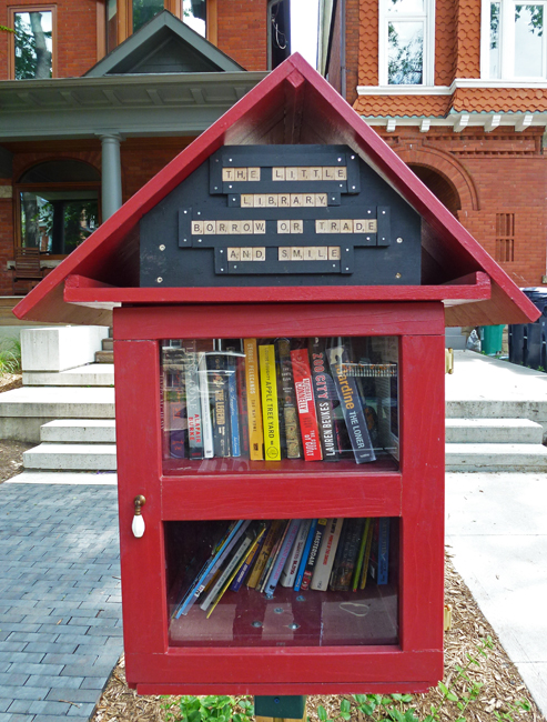 Occasional Toronto: Little Red Library