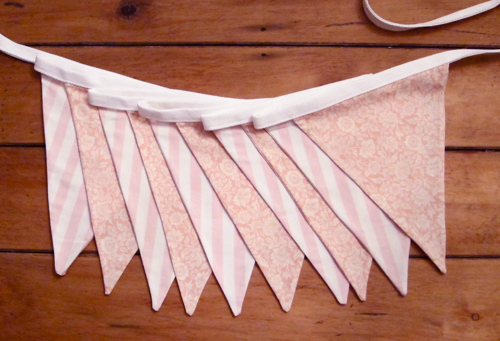 Byron Bay Bunting: BUNTING HIRE