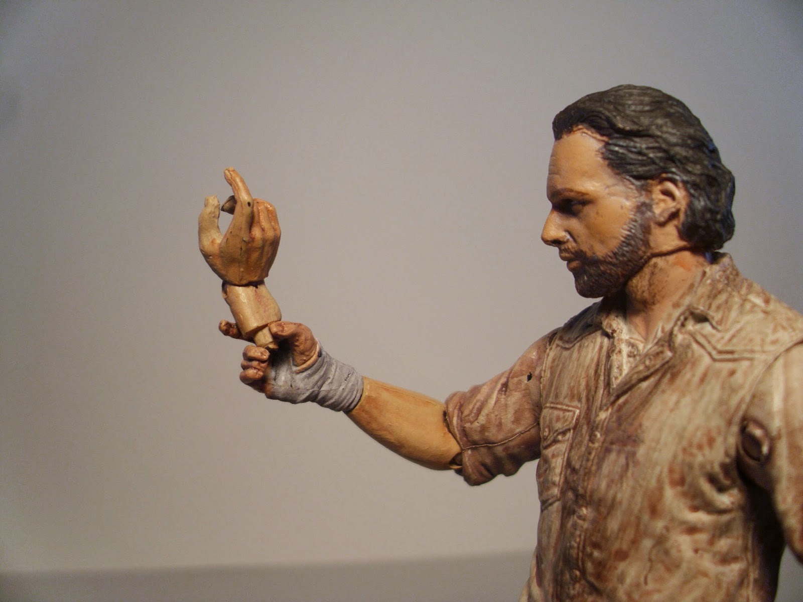 Geek4Life: Review of The Walking Dead TV Series 6 Rick Grimes Figure!