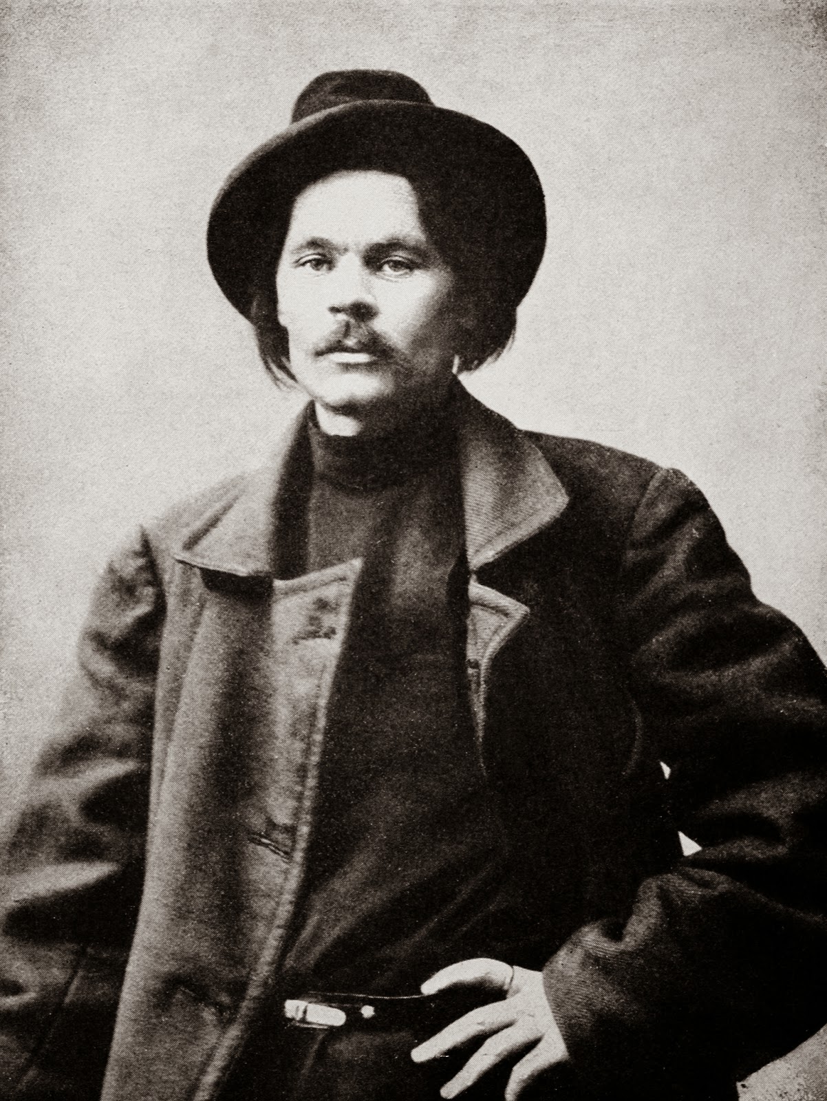 İnsanın yalnızken davranışları (Maksim Gorki) | Ali Rahimli