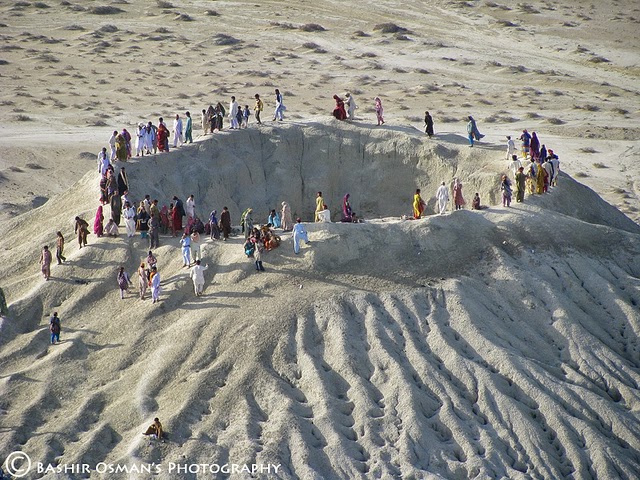 LoOp-WhOlE: Traveling to the Mud Volcanoes of Pakistan with SkyScanner