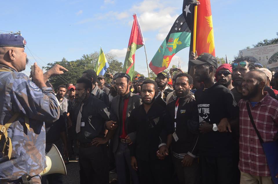 UPNG students to enroll in 2017 - Papua New Guinea Today