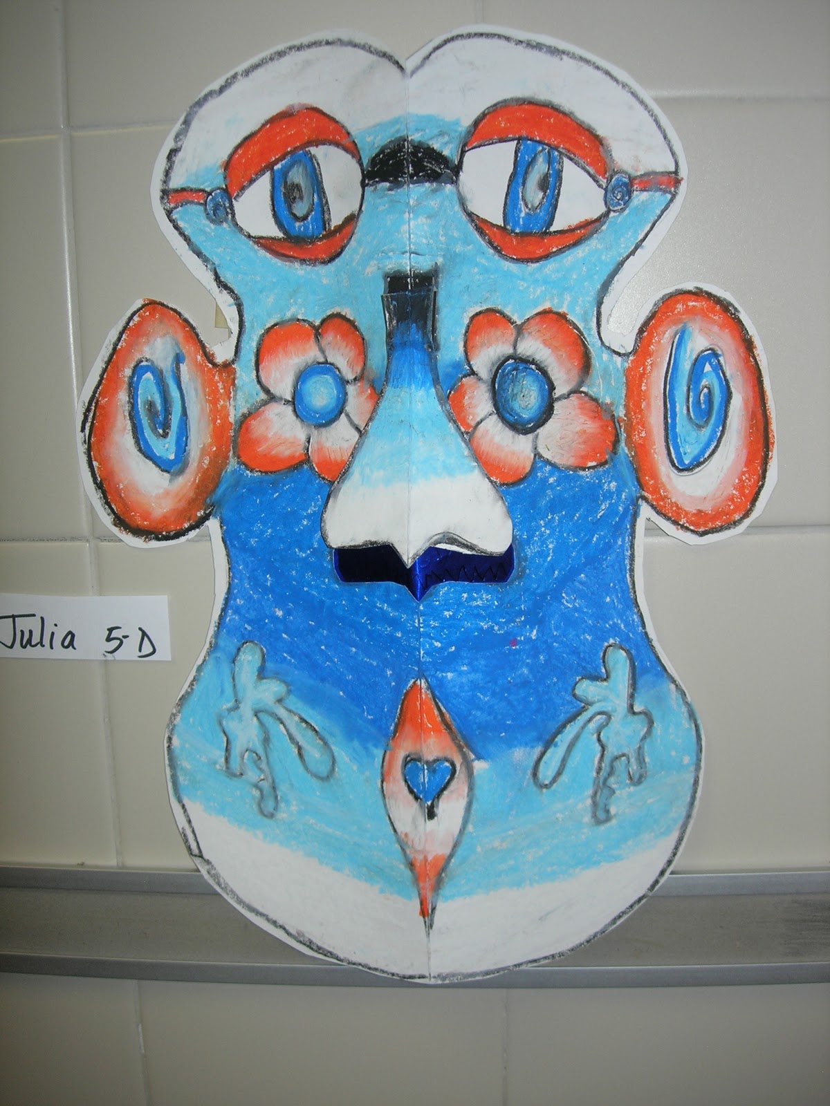 Mrs. Manzella's Student Gallery: 5TH GRADE: COMPLEMENTARY COLOR CREATURES