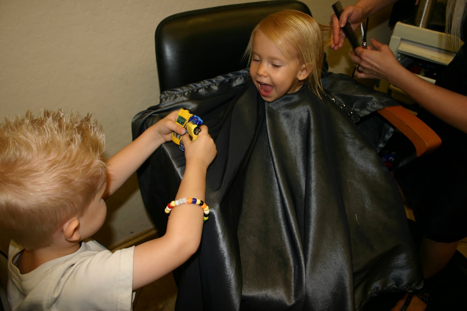 A Worthy Journey: Madi's first haircut