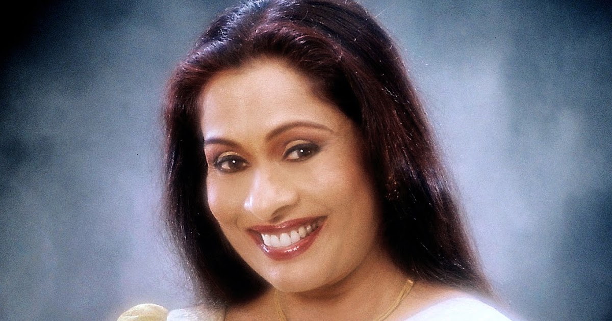 Fragments.: Anoja Weerasinghe: Between the one and the other