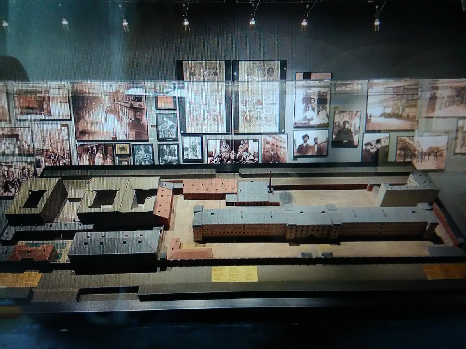 Motivated Parent - Successful Child: Pawiak Prison History - Never ...