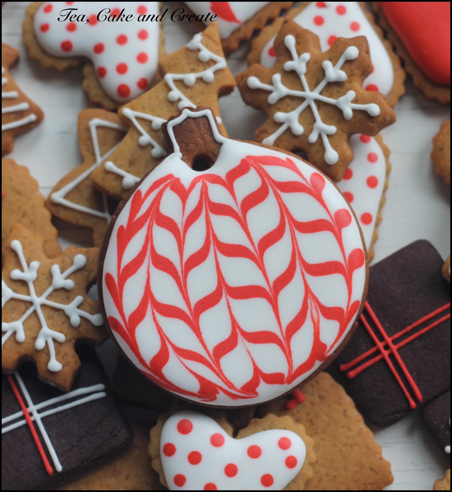 Tea, Cake & Create: Marbled Christmas Bauble Cookies
