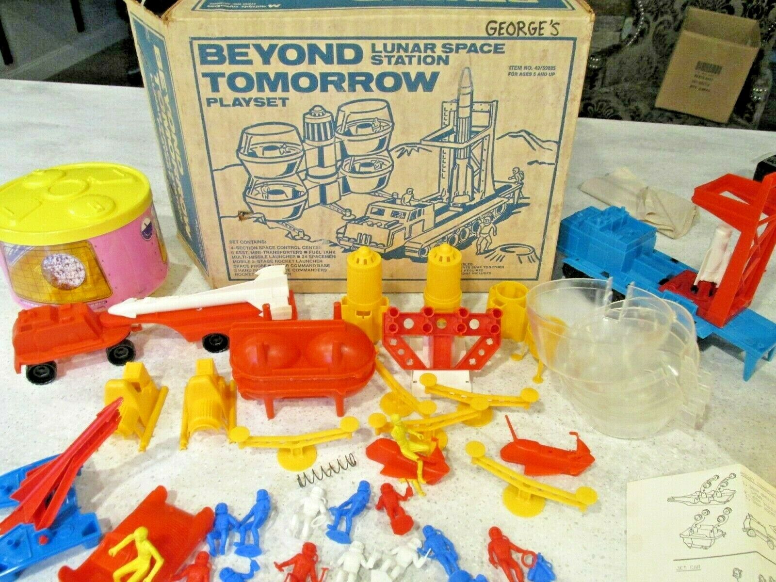 Space Garage: Multiple Toymakers "Beyond Tomorrow" Lunar Space Station ...