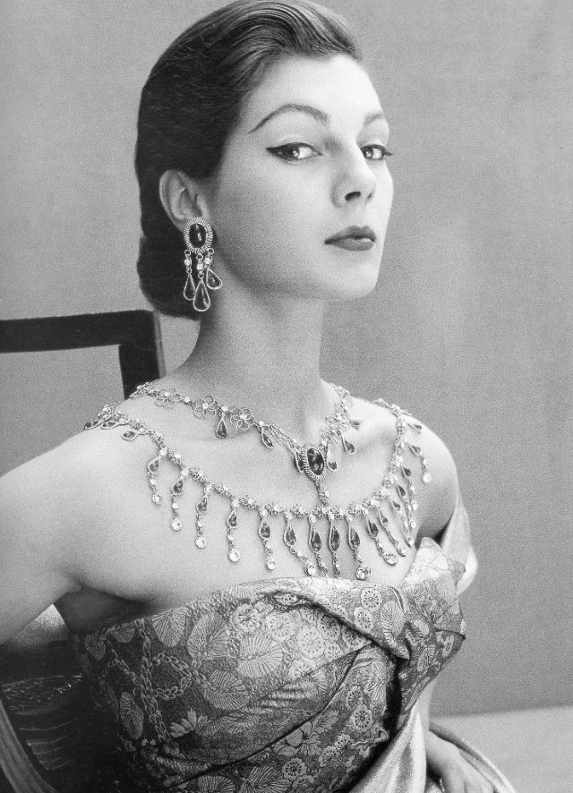45 Fabulous Photos of Model Fiona Campbell-Walter in the 1950s ...