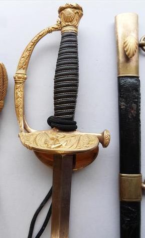 historic-marine-france: Les epees d' officiers de marine.