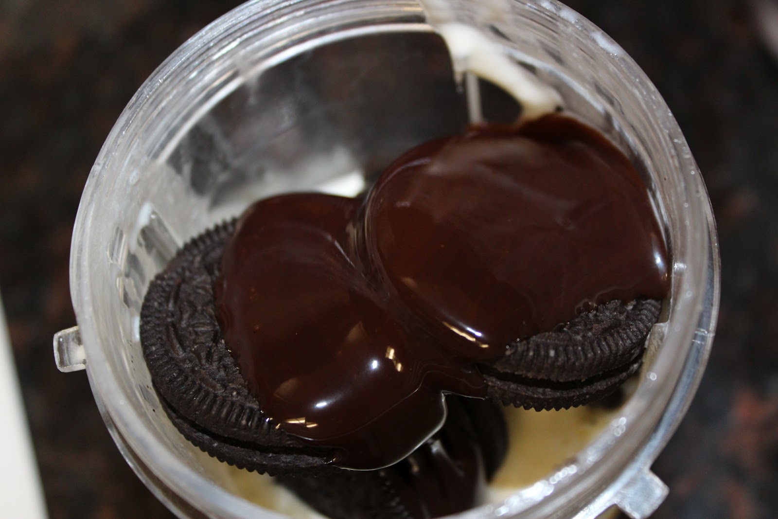 Michelle's Tasty Creations: Creamy Oreo Milkshake