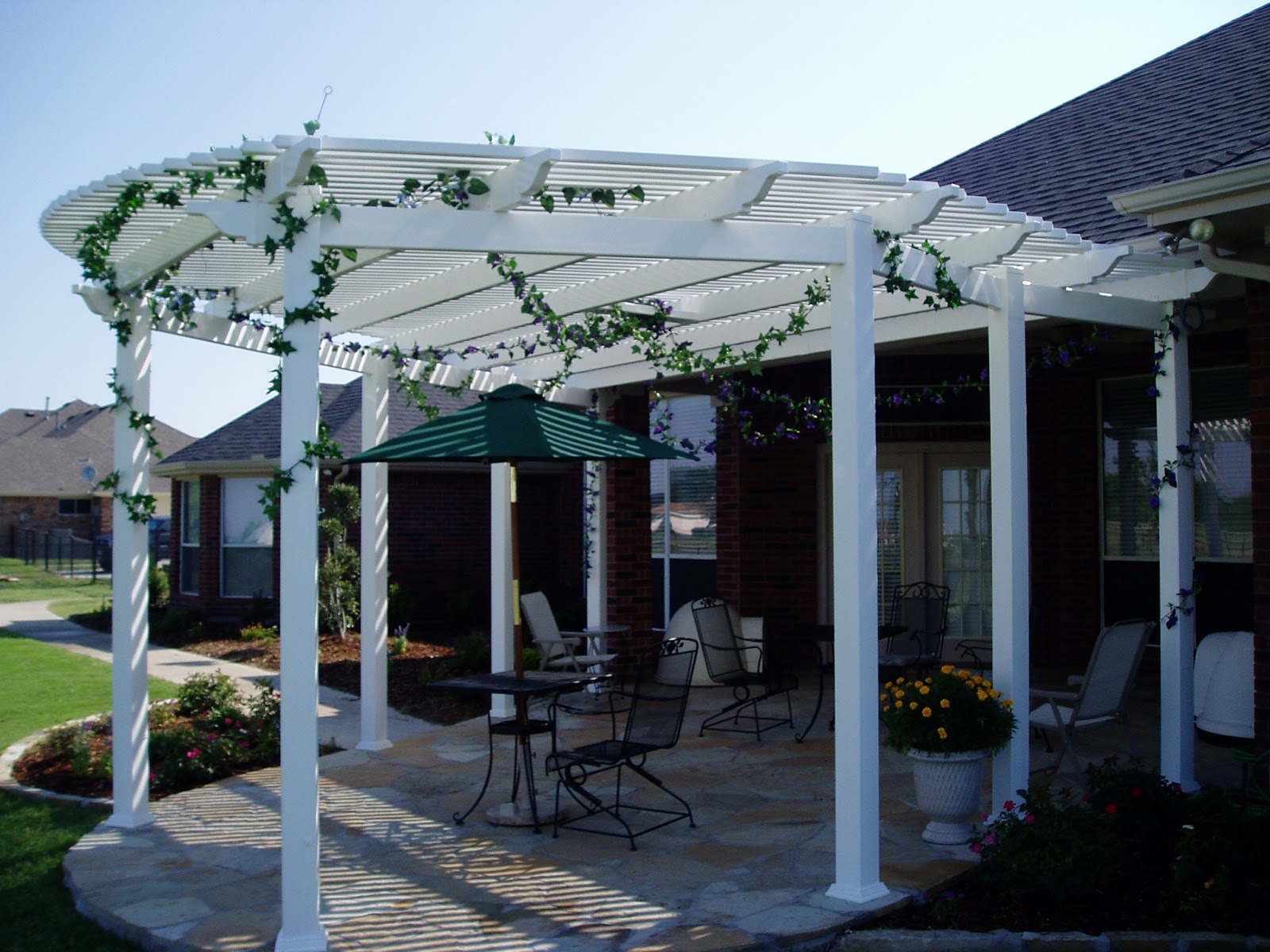 Future Outdoors Blog: Matching a Vinyl Shade Structure to Your Dallas House