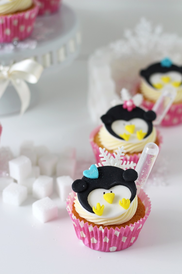 Infused Cupcakes mit Fondant-Pinguintopper - Biskuitwerkstatt
