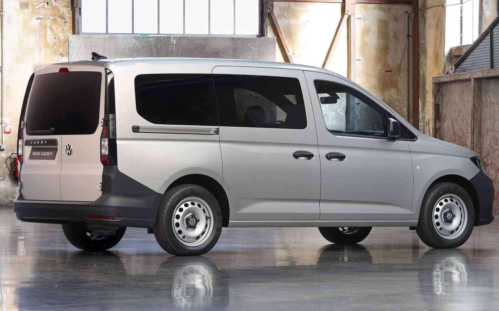 Novo VW Caddy 2021: o Golf Mk8 em plataforma van - fotos