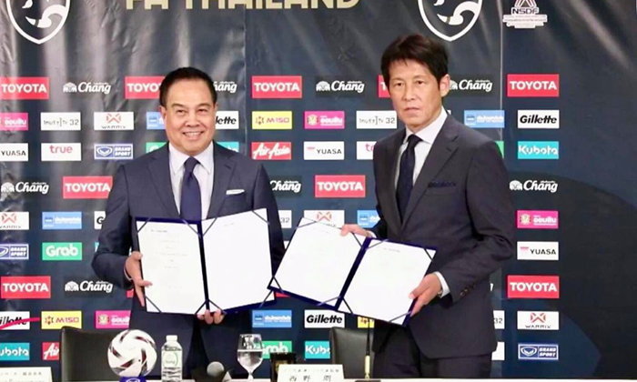 UFABETWINS เป็นทางการ! "บิ๊กอ๊อด" ควง "นิชิโนะ" เซ็นสัญญาคุมทัพช้างศึกชุดใหญ่และ U23 ...