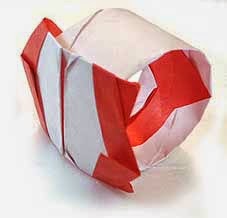 Ring - Easy Origami instructions For Kids