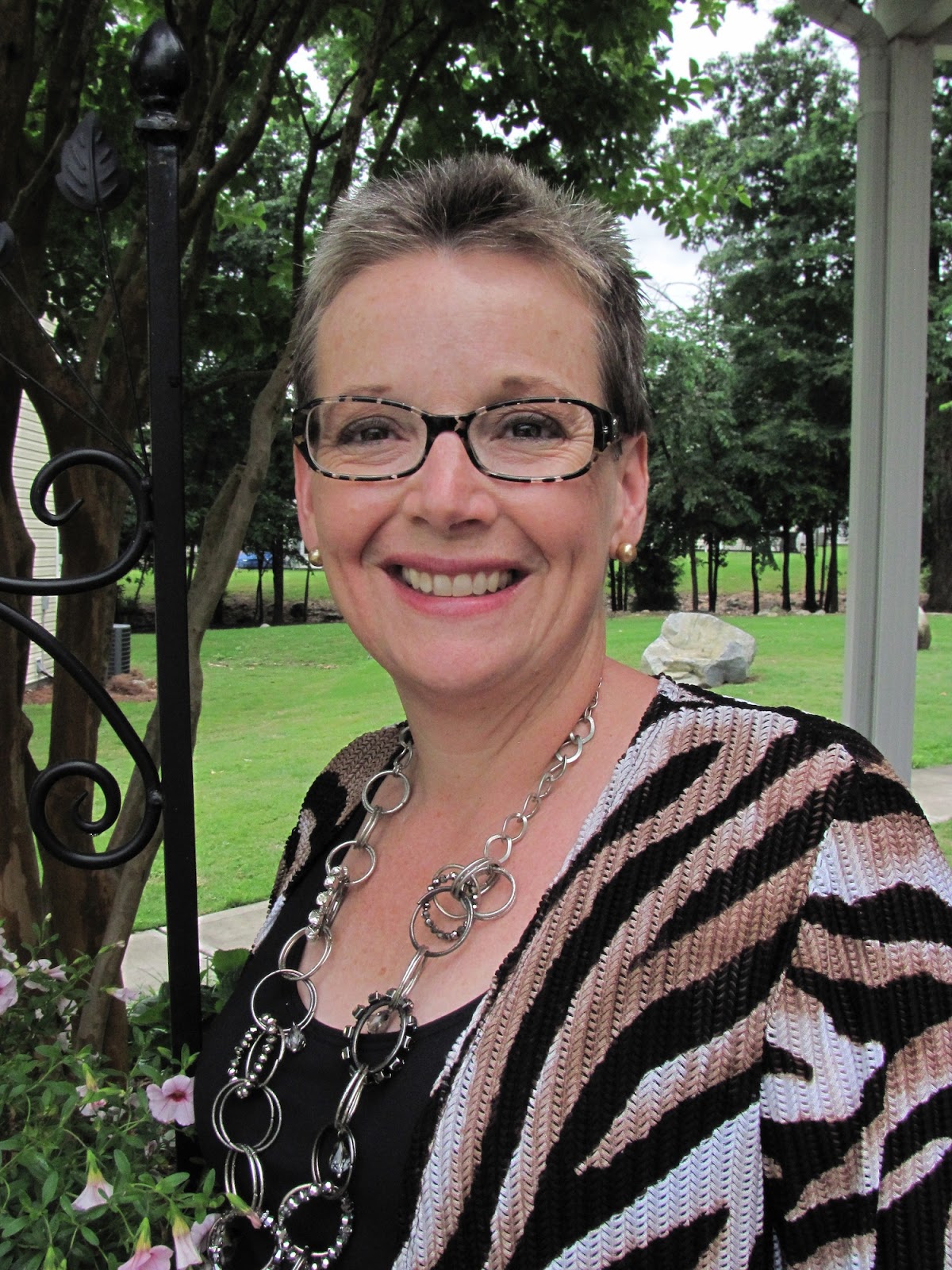 Alzheimer's Daughter by Jean Lee: Meet Carol Howell, author of Let's ...