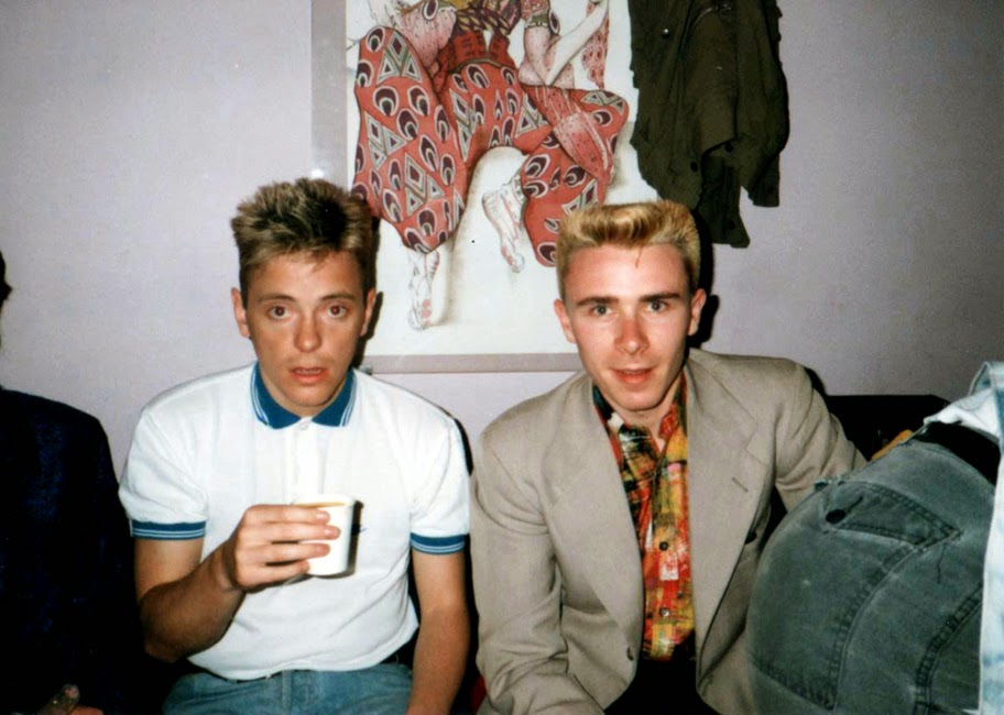 Classify British Guitarist