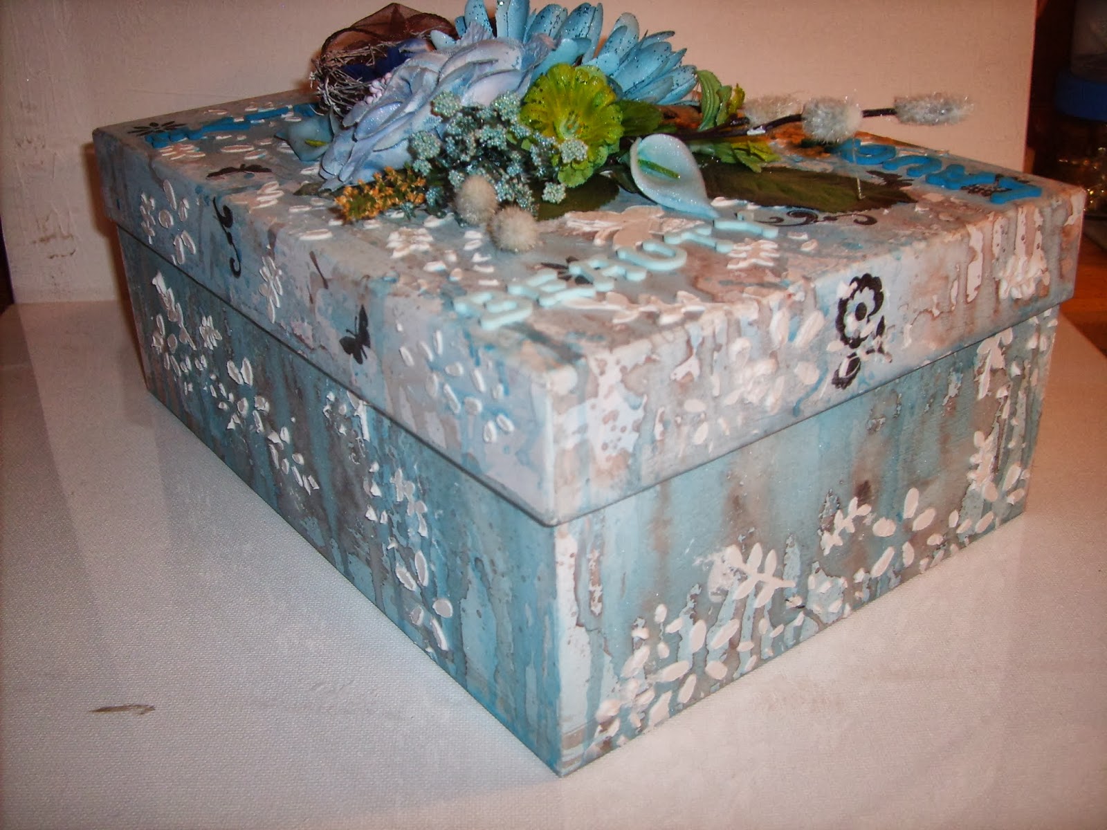 Heartedly Handcrafted: Altered Box: Loving Blue, Brown and Green