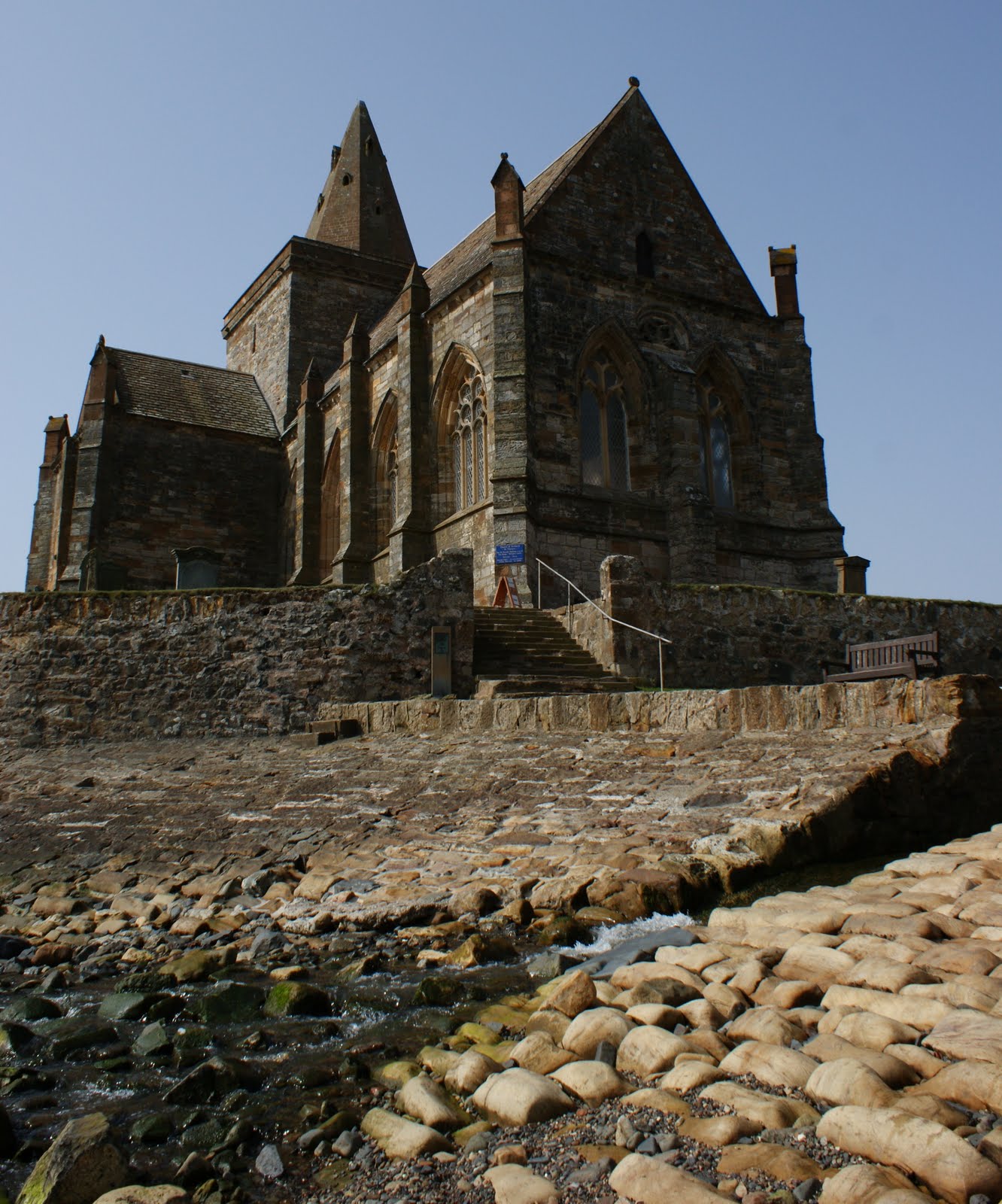 Tour Scotland: Tour Scotland Photograph Video St Monans Church