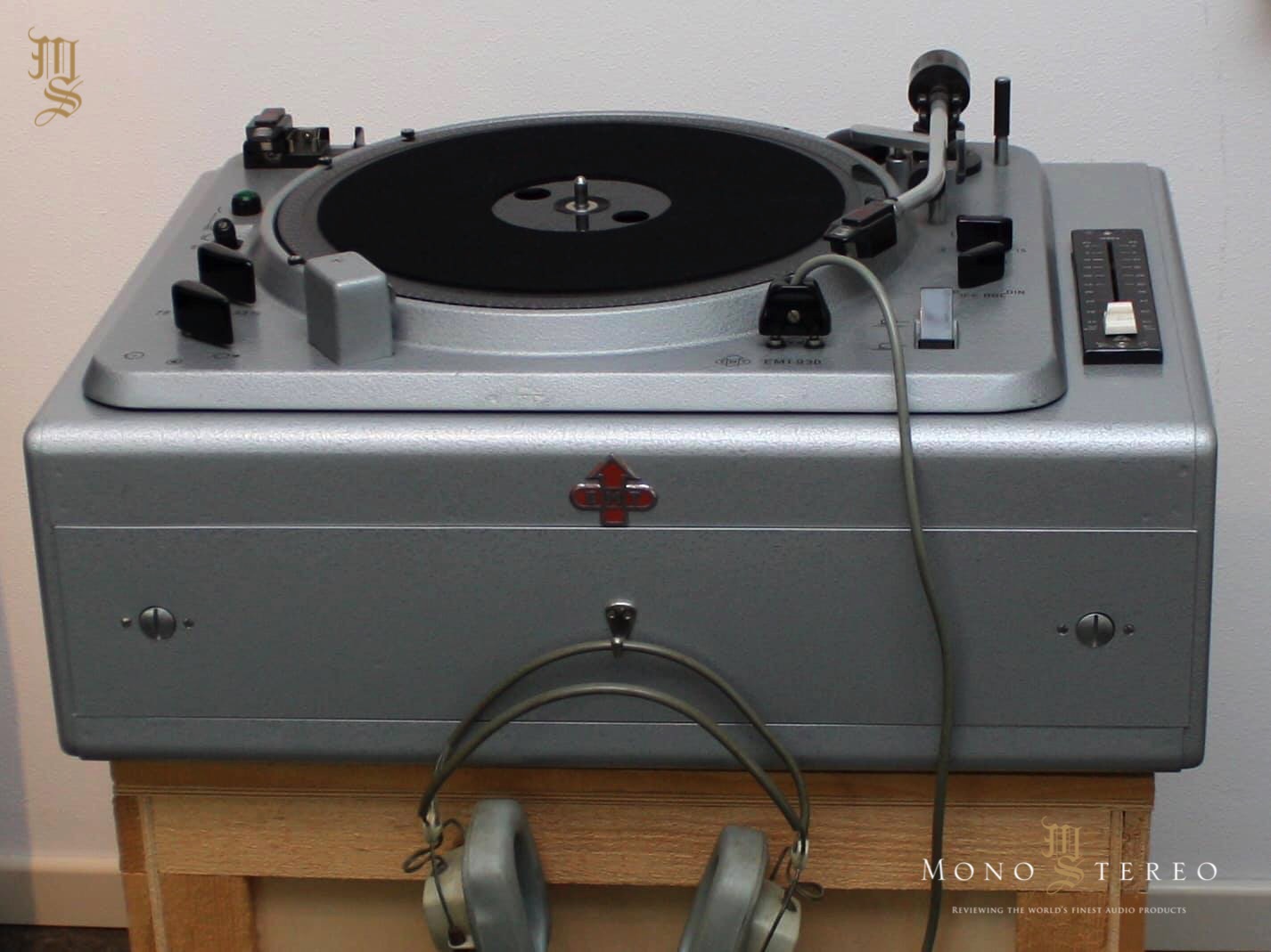 EMT 930 PROTOTYPE TURNTABLE – M & S | Ultimate High-Fidelity