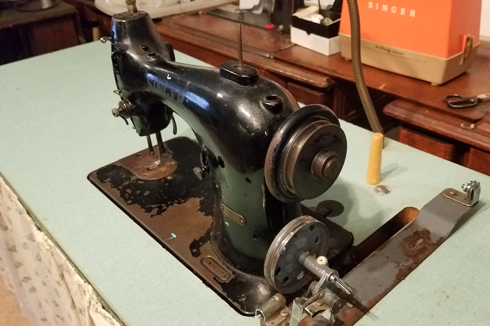 Old Singers And The Like: Happy Birthday to Me! (Part 2) - Singer 95-40