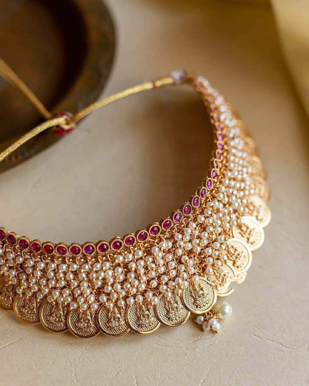 Modern kasulaperu necklace