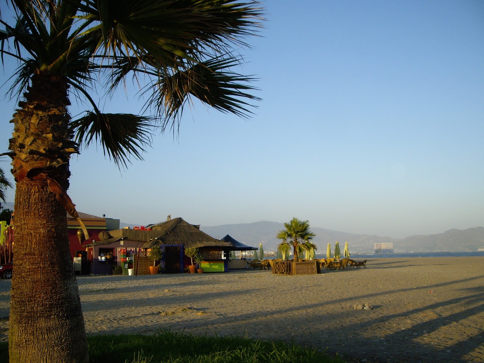 Maneti Lugares qUe Disfrutar: PLAYA DE PONIENTE MOTRIL (GRANADA)