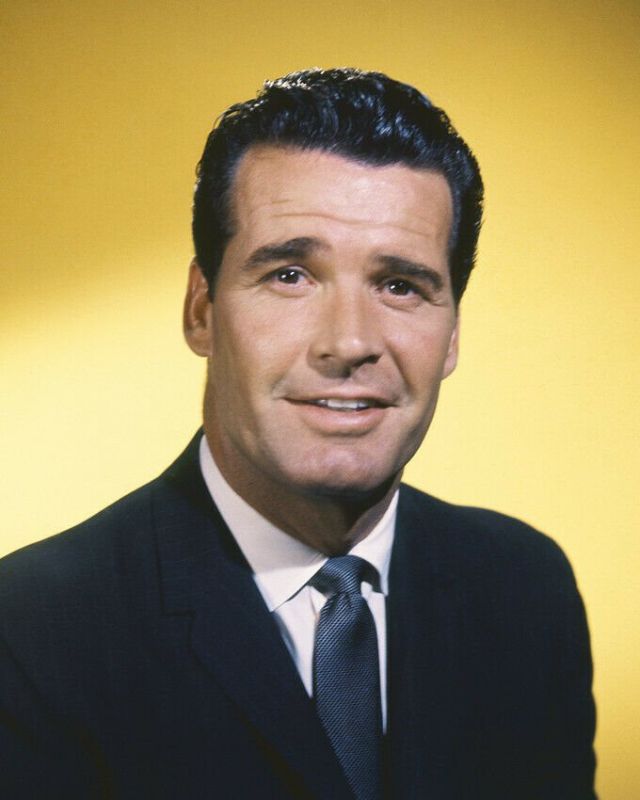 35 Handsome Portrait Photos of James Garner in the 1940s and ’50s ...