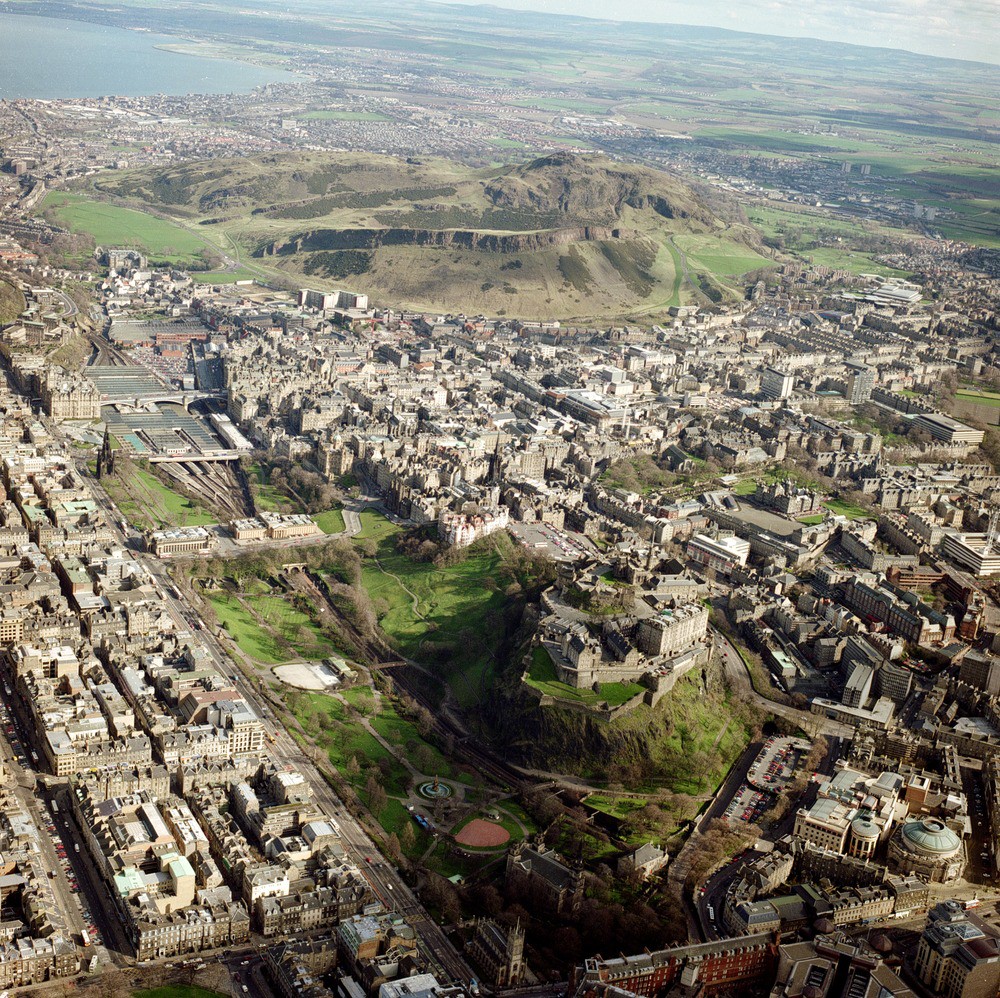 BGS Geoheritage – images from the collections: Edinburgh Castle Rock ...