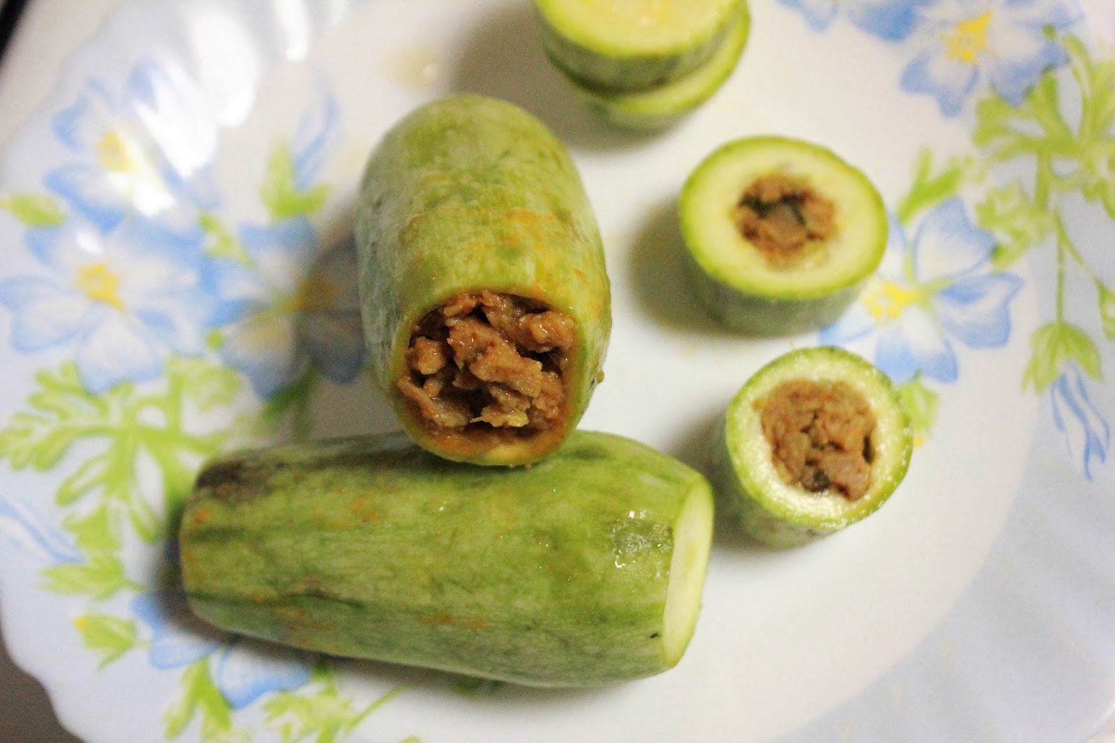 Bethica's Kitchen Flavours: Batter Fried Stuffed Baby Marrow