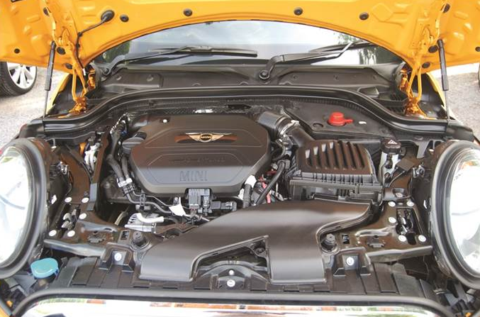 Mini Cooper D - The War of Auto's