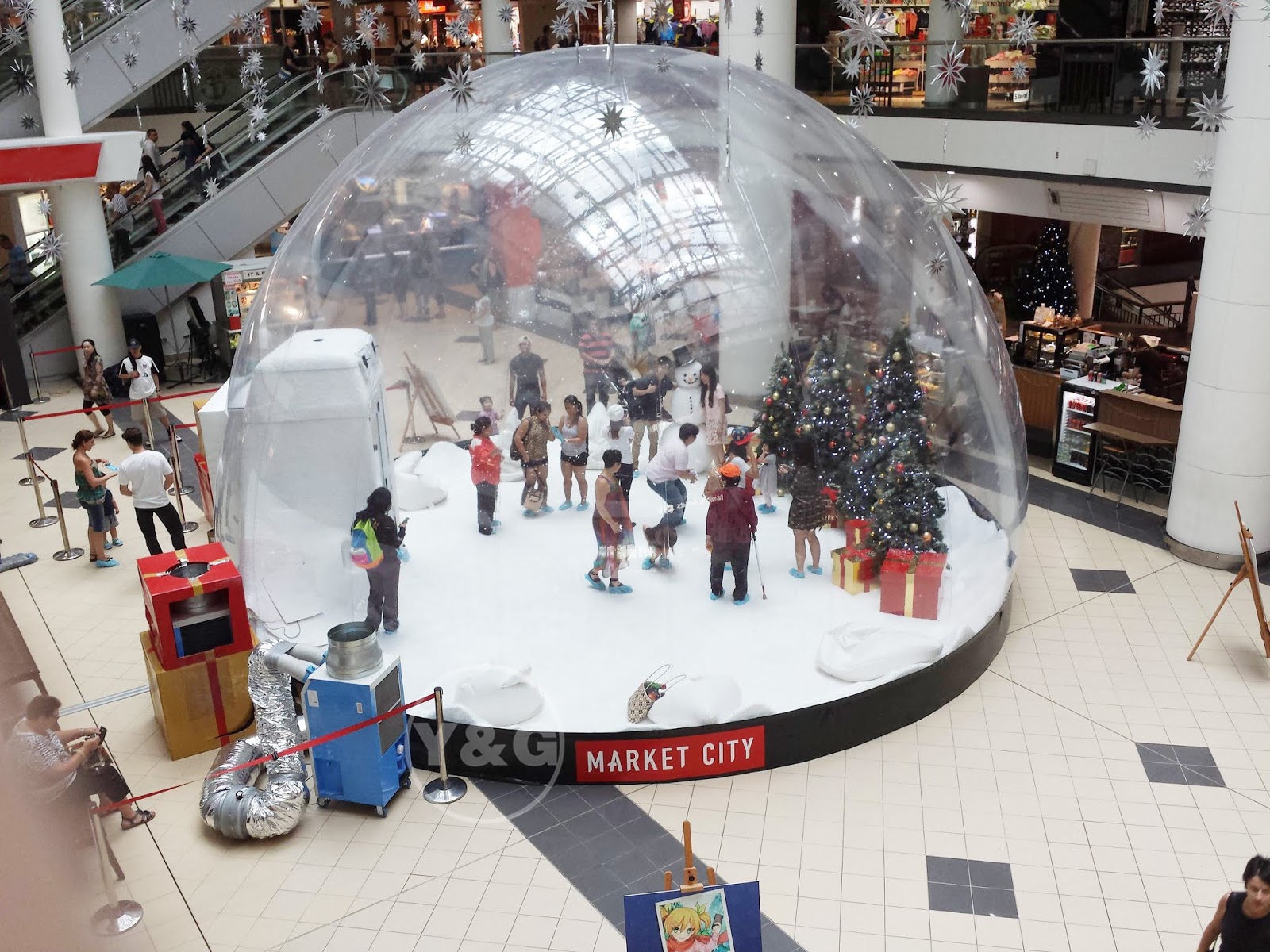 Best Inflatable snow globes for christmas