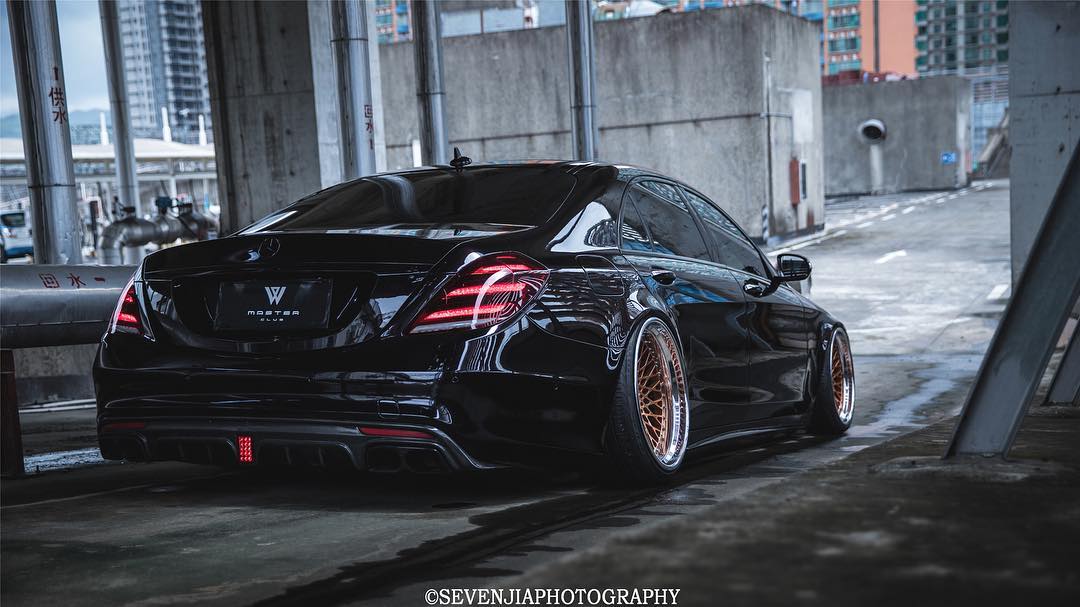 Mostbook: Tuning Mercedes Benz W222 Stance